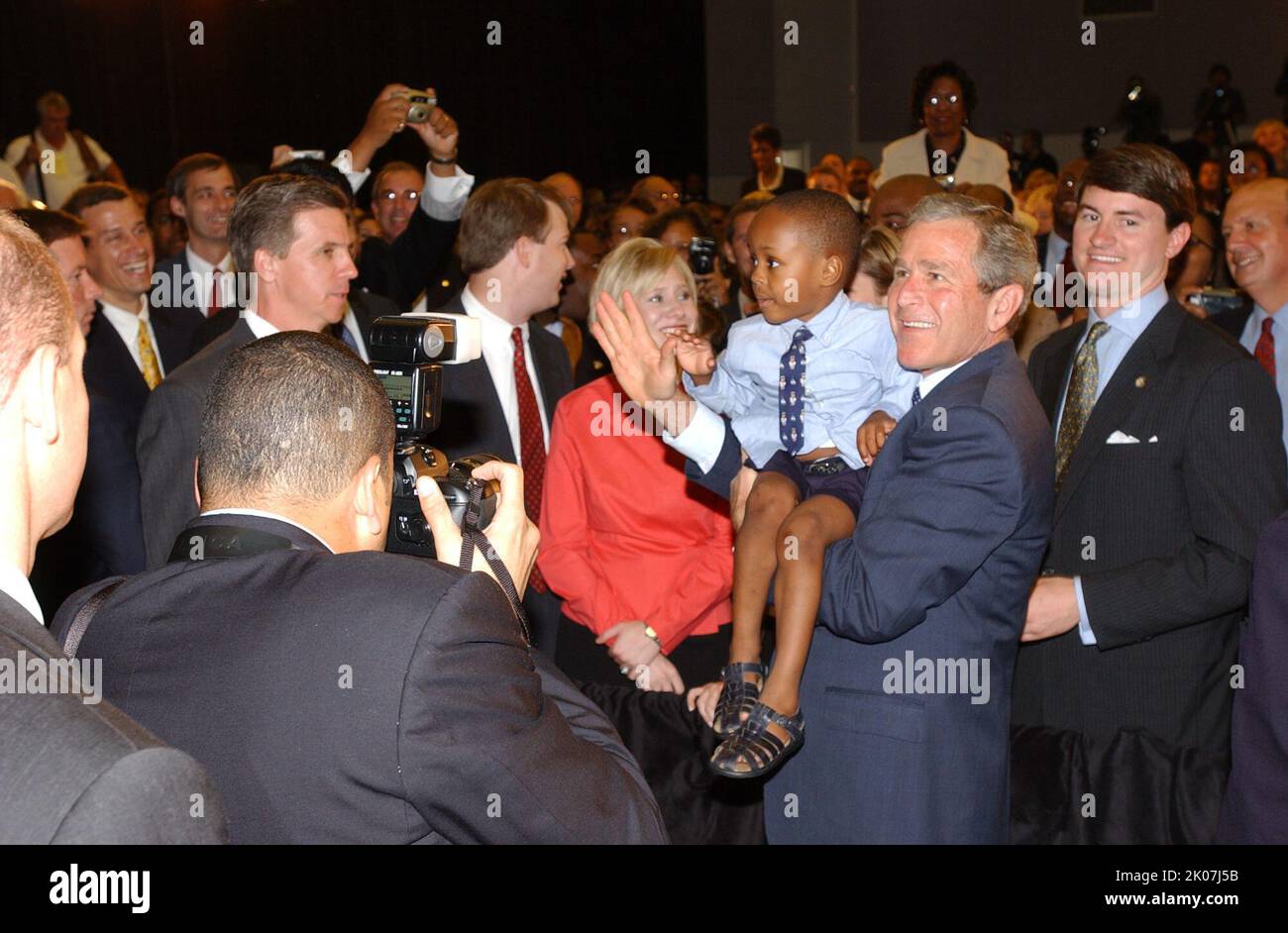 Secretary Mel Martinez, Deputy Secretary Alphonso Jackson, other HUD ...