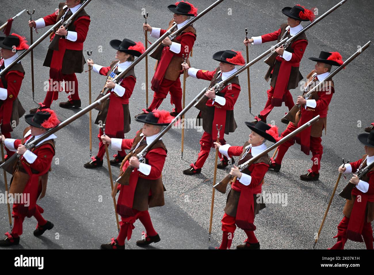 The company of pikemen and musketeers hi-res stock photography and ...
