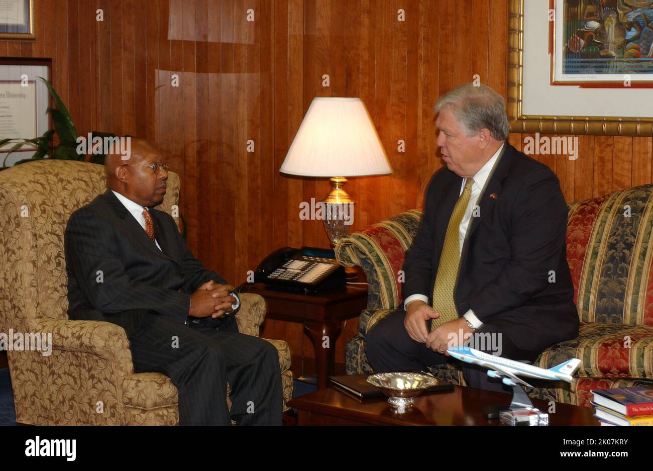 Secretary Alphonso Jackson meeting at HUD headquarters with Mississippi ...