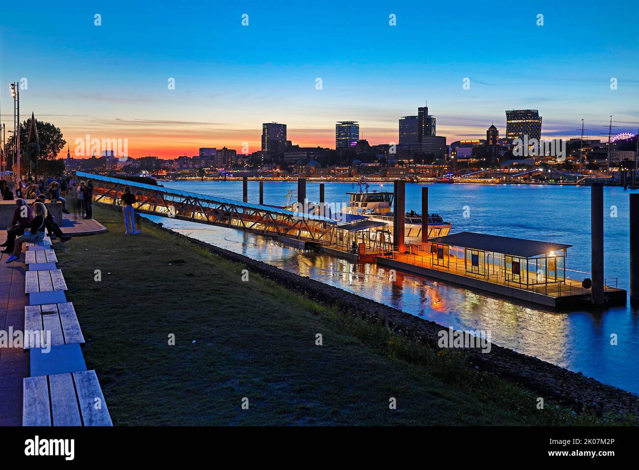 Pier for the harbour ferries at the Stage Theater on the Elbe in the ...