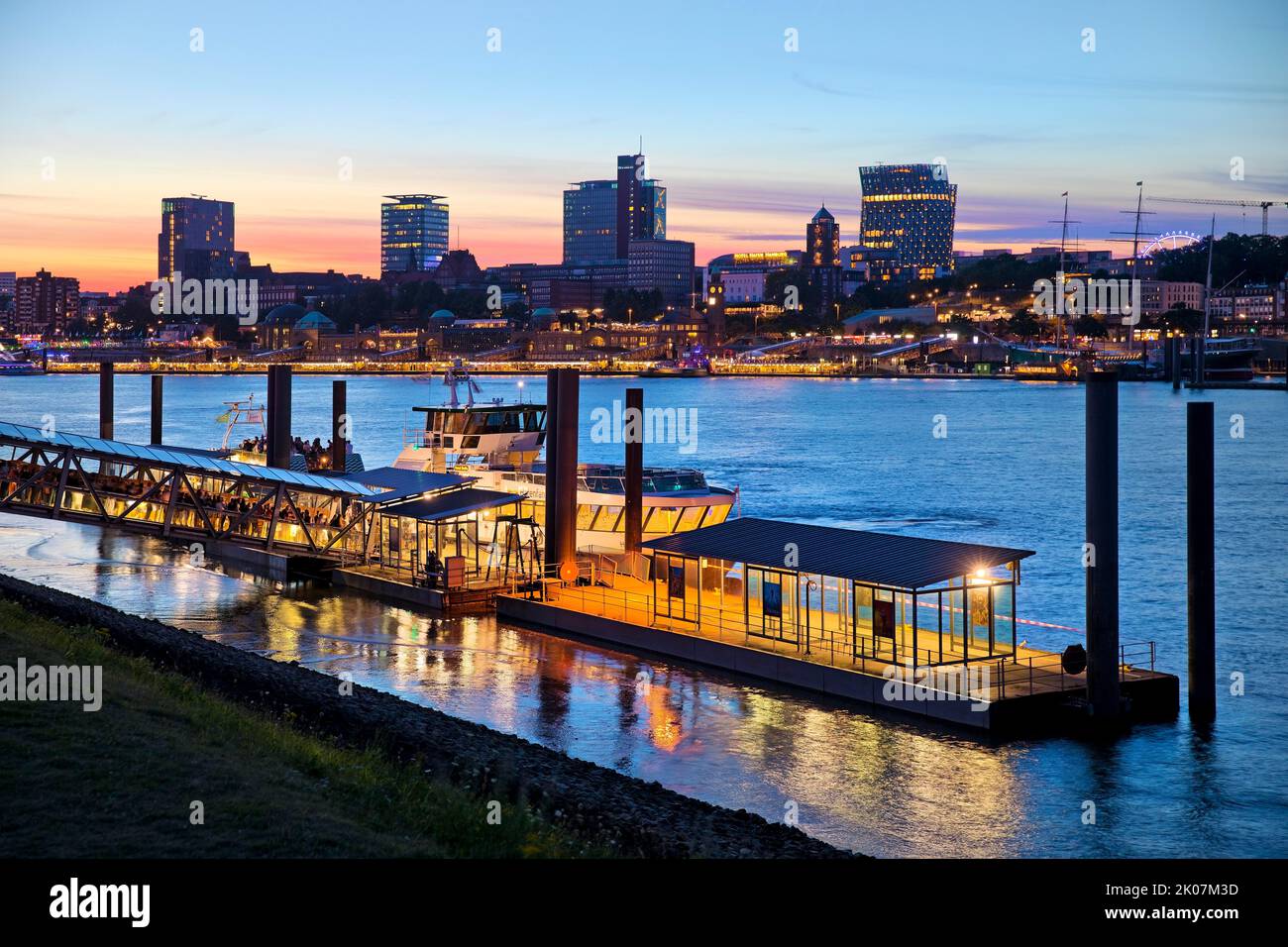Pier for the harbour ferries at the Stage Theater on the Elbe in the ...