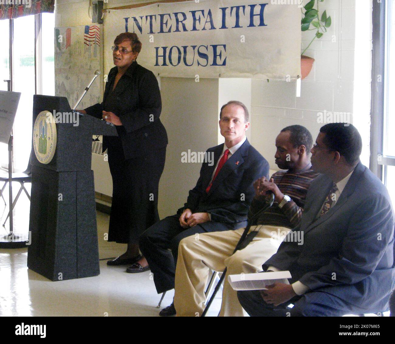 Chicago homeless shelter hi-res stock photography and images - Alamy