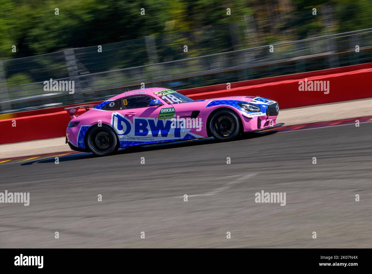 Car racetrack corner hi-res stock photography and images - Alamy
