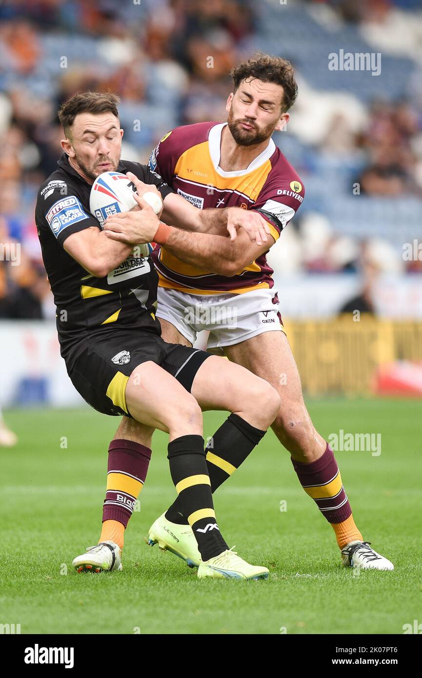 Huddersfield, England -10th September 2022 -Toby King (37) of ...