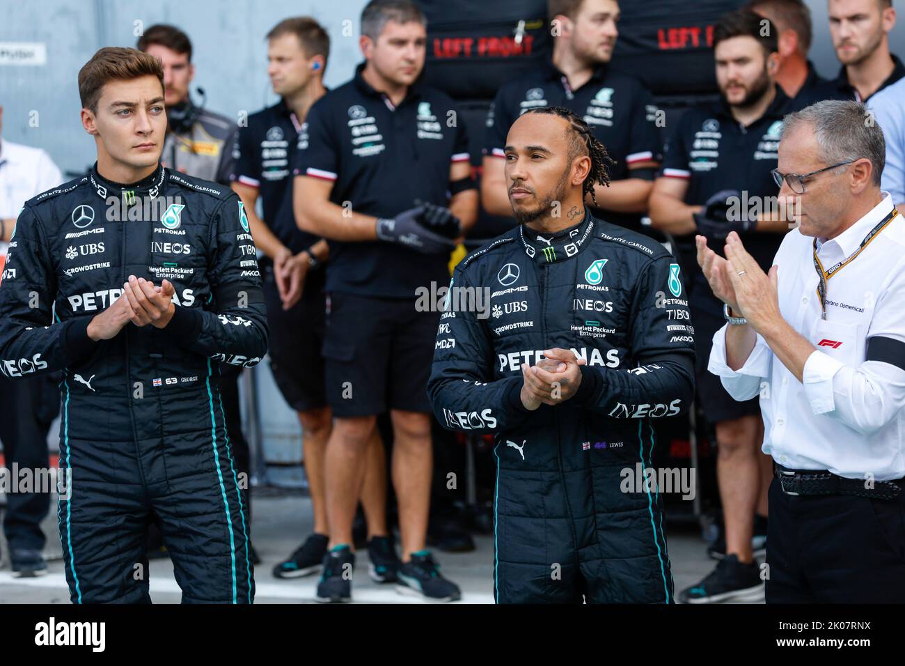 Queen elizabeth lewis hamilton hi-res stock photography and images - Alamy