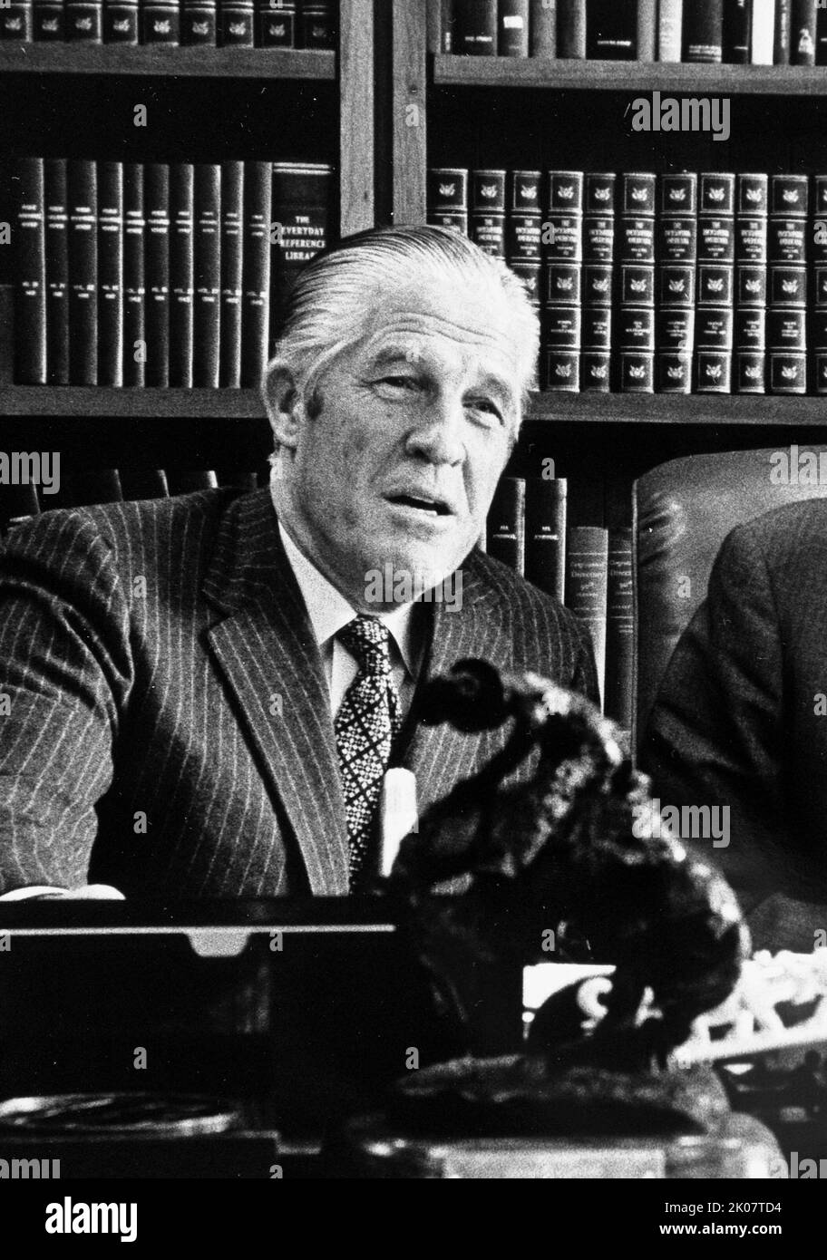 Secretary hud Black and White Stock Photos & Images - Alamy