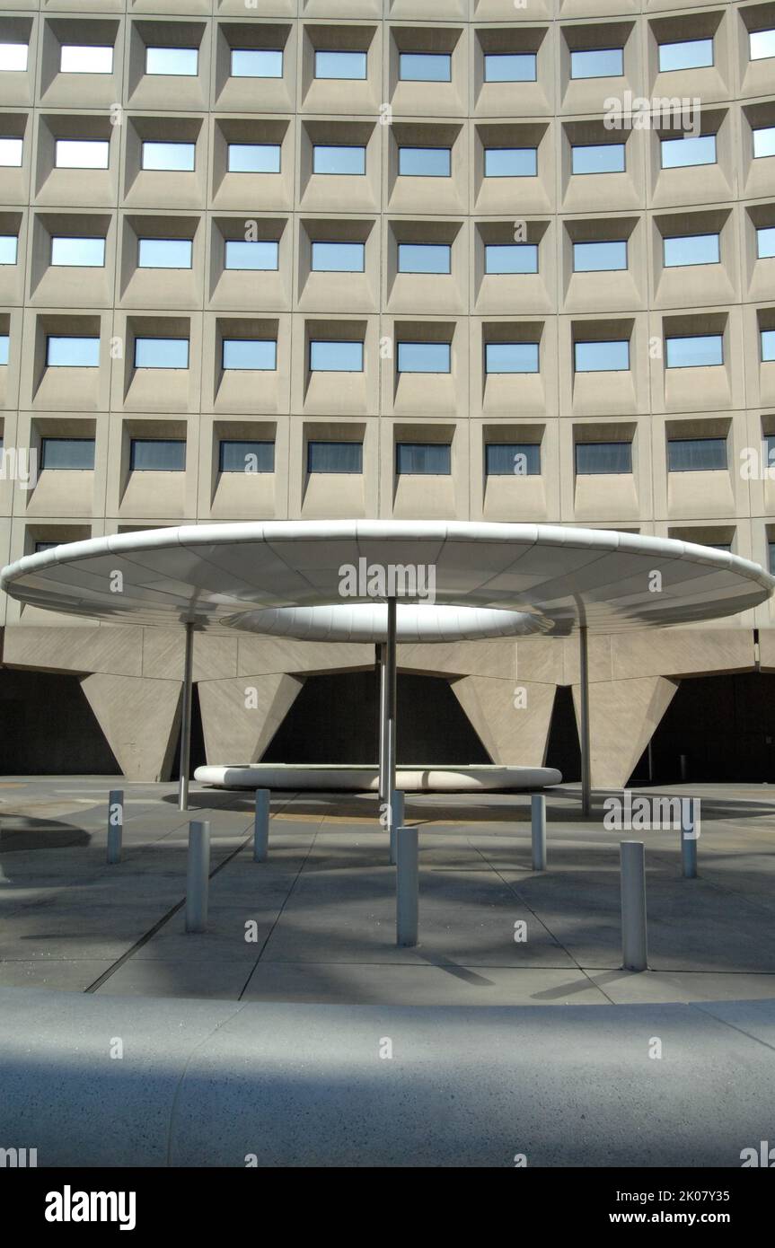 Select views: Exterior, HUD headquarters--Robert C. Weaver Federal ...