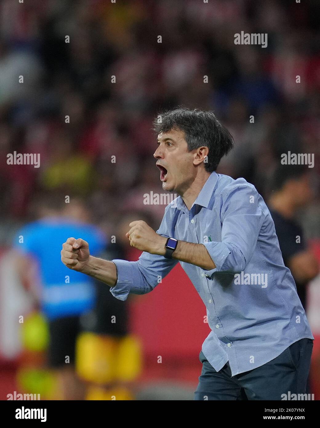 Fútbol rojo hi-res stock photography and images - Alamy