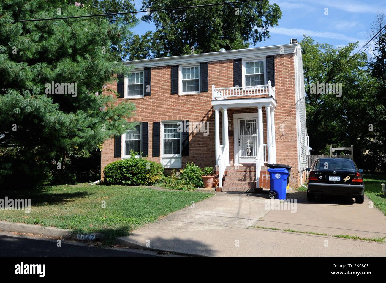 Select views from across the U.S. Sample housing, neighborhoods Stock ...