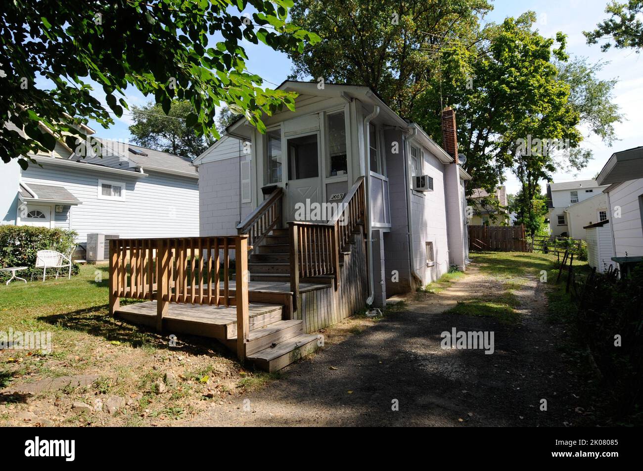 Select views from across the U.S. Sample housing, neighborhoods Stock ...