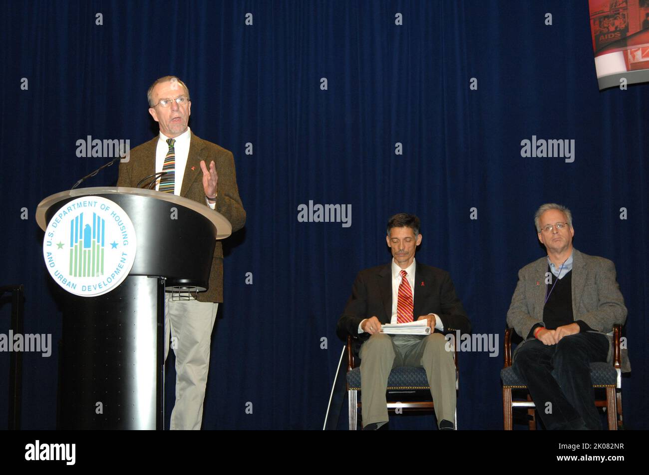 World AIDS Day Commemoration at HUD - World AIDS Day Commemoration at ...