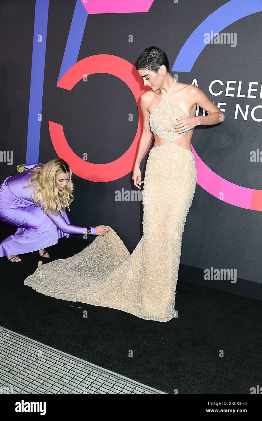 Dixie d'amelio 2022 september hi-res stock photography and images - Alamy