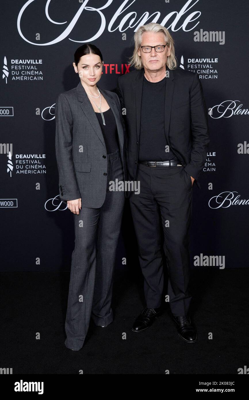 Andrew dominik and ana de armas hi-res stock photography and images - Alamy