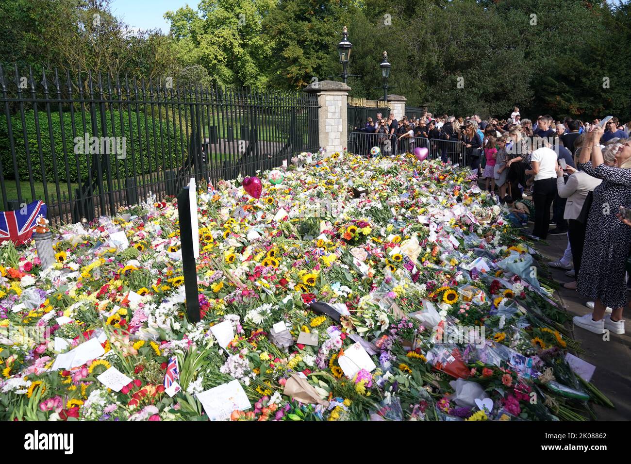 Floral tributes laid at the gates of Windsor Castle in Berkshire ...