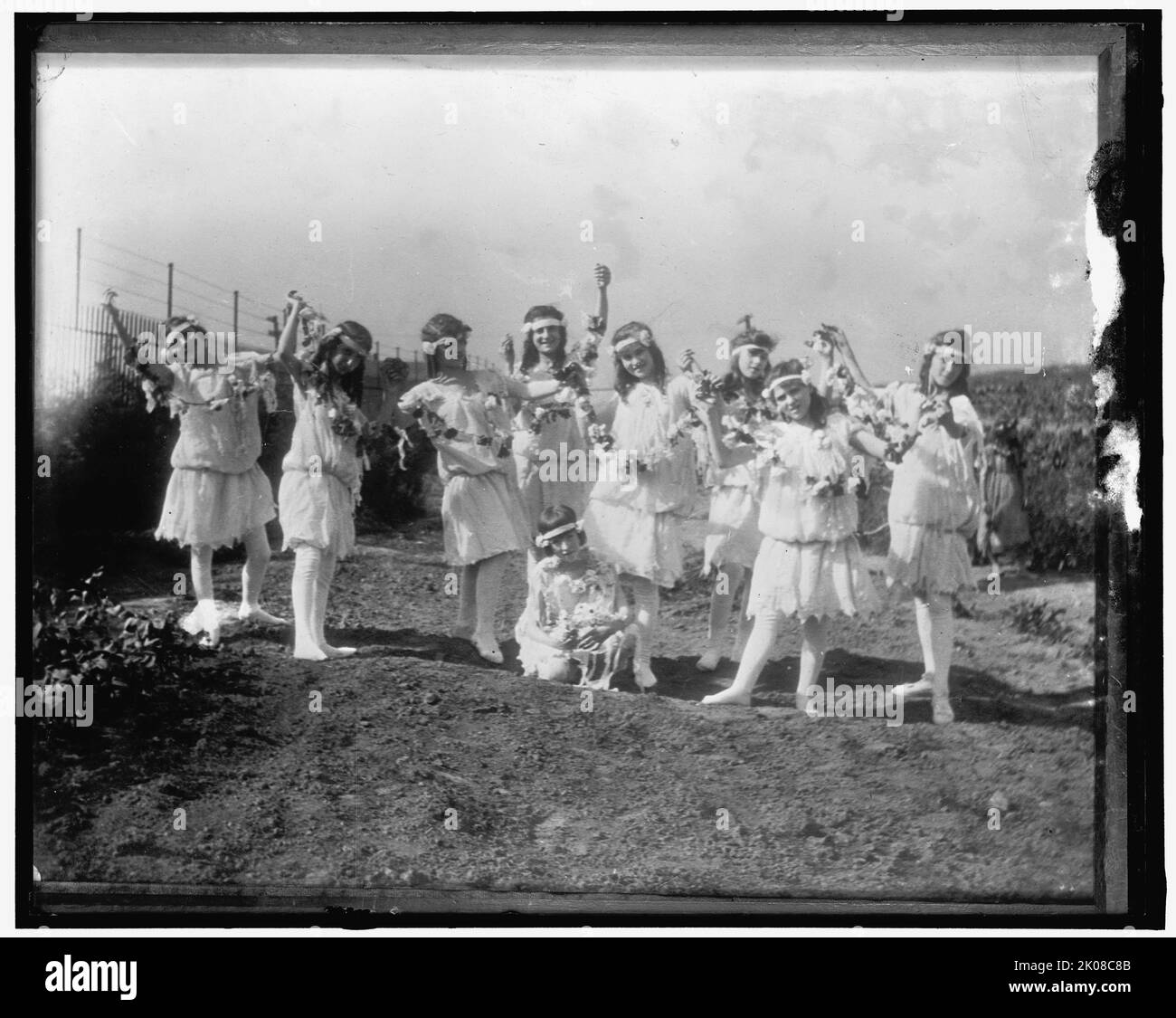 Red Cross, between 1910 and 1920 Stock Photo - Alamy