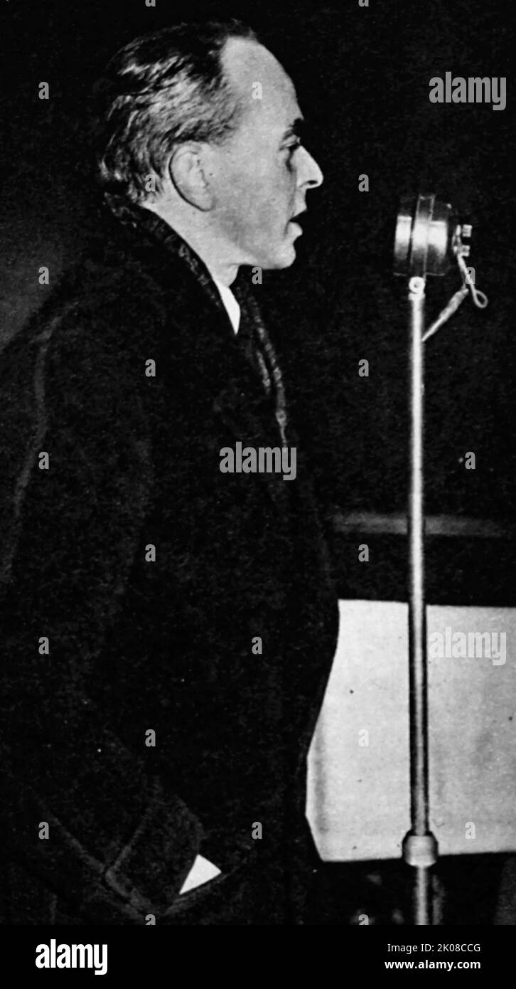 Sean MacBride (26 January 1904 - 15 January 1988) was an Irish Clann na ...