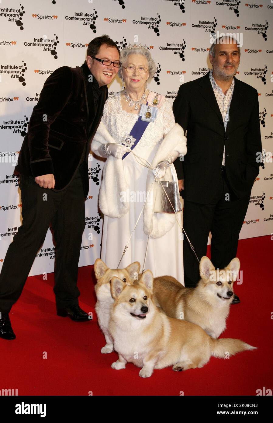File photo dated 23/3/2009 of Alan Carr (left) and Alan Yentob with ...