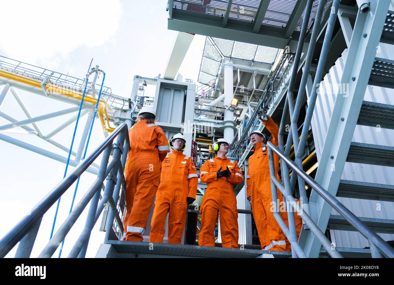 2022-09-10 12:25:17 NORTH SEA - A working visit by MPs to an offshore ...