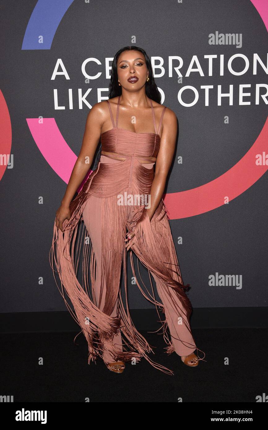 Kat graham street hi-res stock photography and images - Alamy