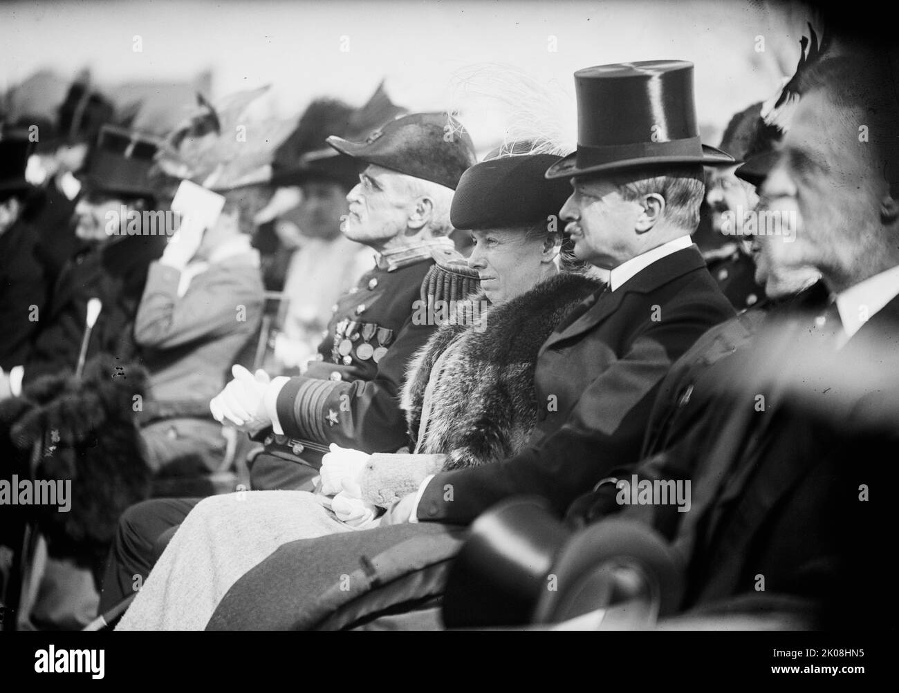 George Von L. Meyer with Mrs. Taft; Soldiers And Sailors Monument At ...