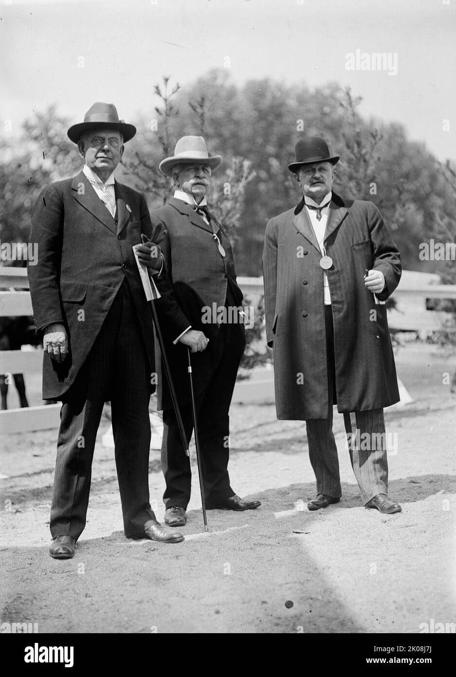 Horse Shows - Judge W.H. Moore; Gen. N.A. Miles; P.V. Degraw, 1911 ...