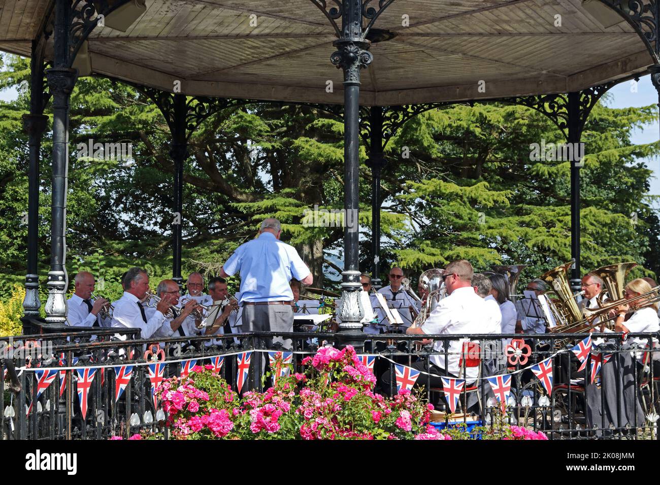Bandstand summer uk hi-res stock photography and images - Alamy
