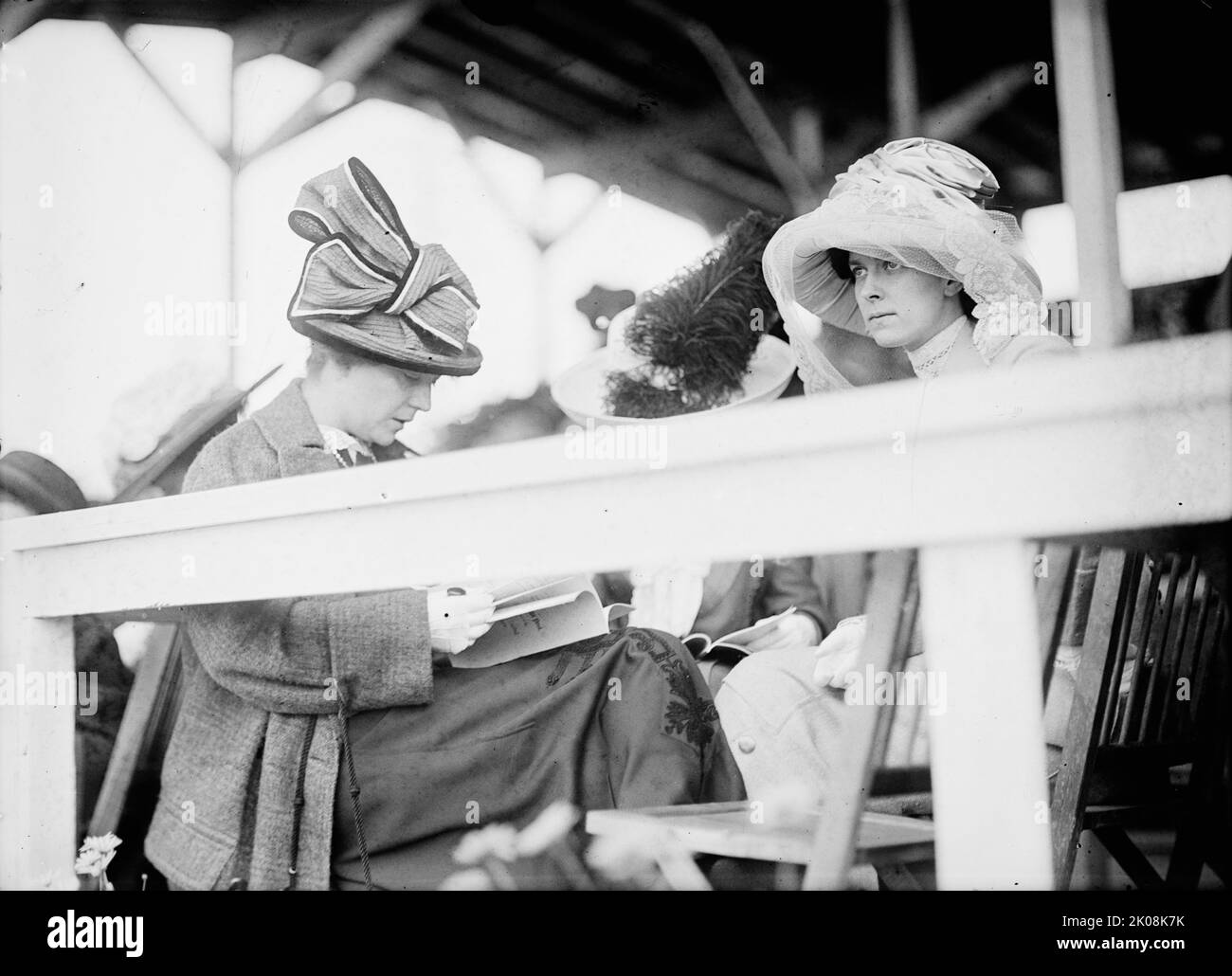 Horse Shows - Mrs. Longworth; Miss Mary Sutherland, 1911 Stock Photo ...