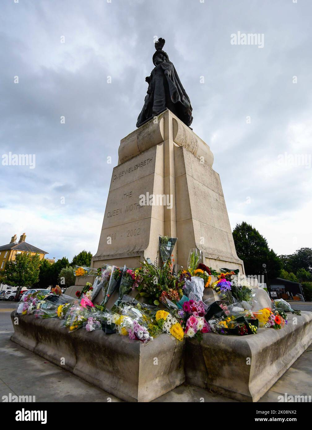 Poundbury, Dorset, UK. 10th September 2022. Floral tributes to the late ...