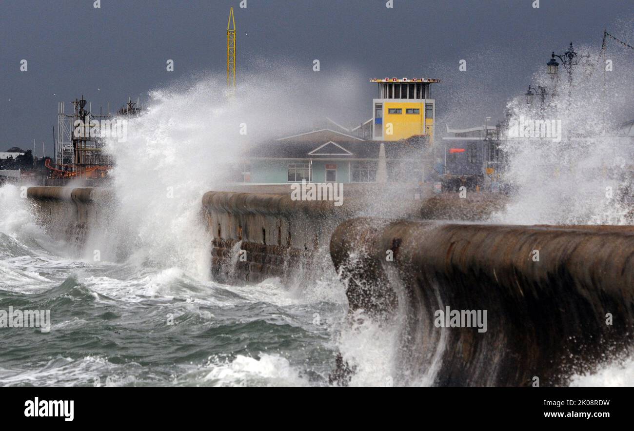 Huge wall pictures hi-res stock photography and images - Alamy