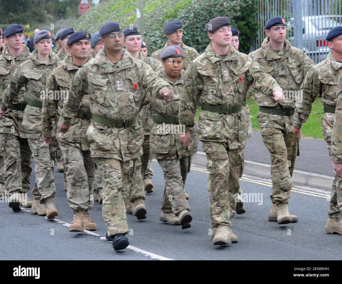 MEDICS FROM 33 FIELD HOSPITAL MARCH THROUGH GOSPORT, HANTS ON THEIR ...