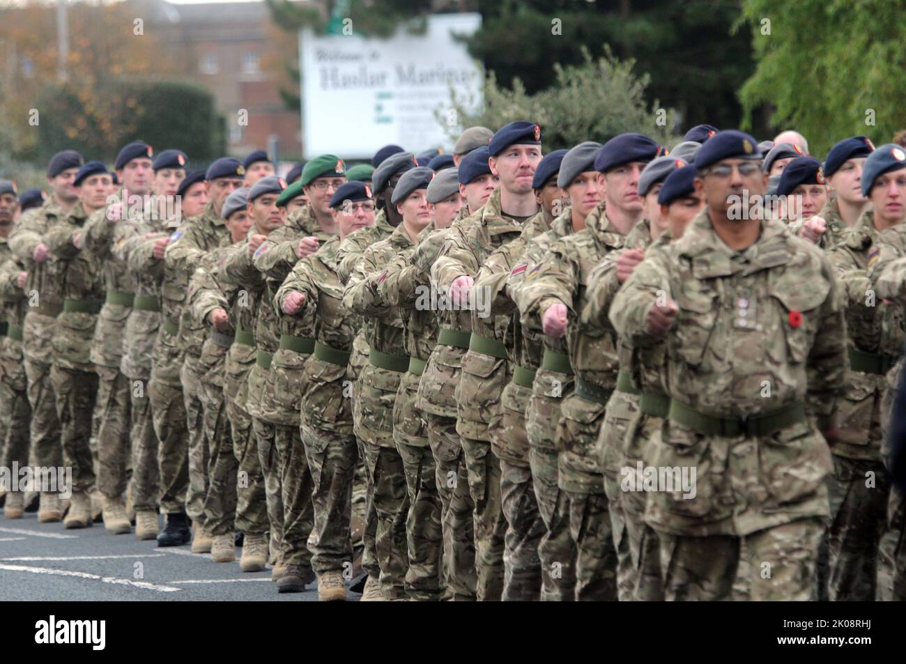MEDICS FROM 33 FIELD HOSPITAL MARCH THROUGH GOSPORT, HANTS ON THEIR ...