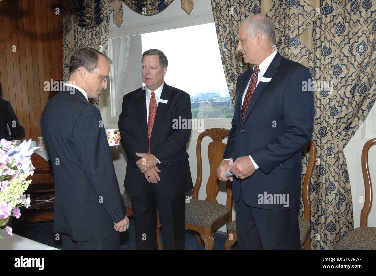Secretary Steve Preston Meeting HUD Staff - Secretary Steve Preston ...