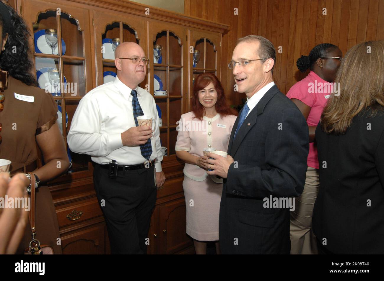 Secretary Steve Preston Meeting HUD Staff - Secretary Steve Preston ...