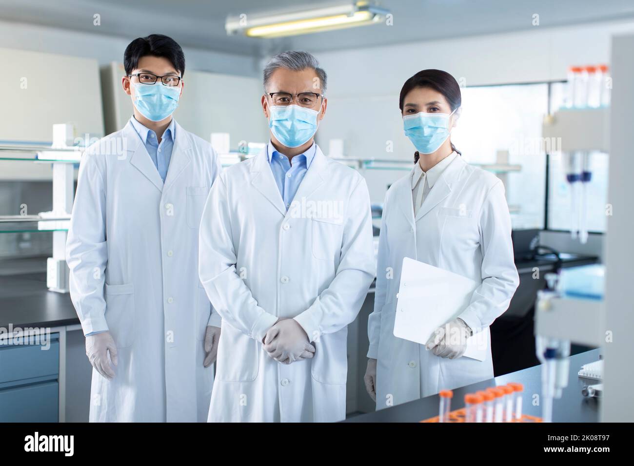 Chinese research hi-res stock photography and images - Alamy