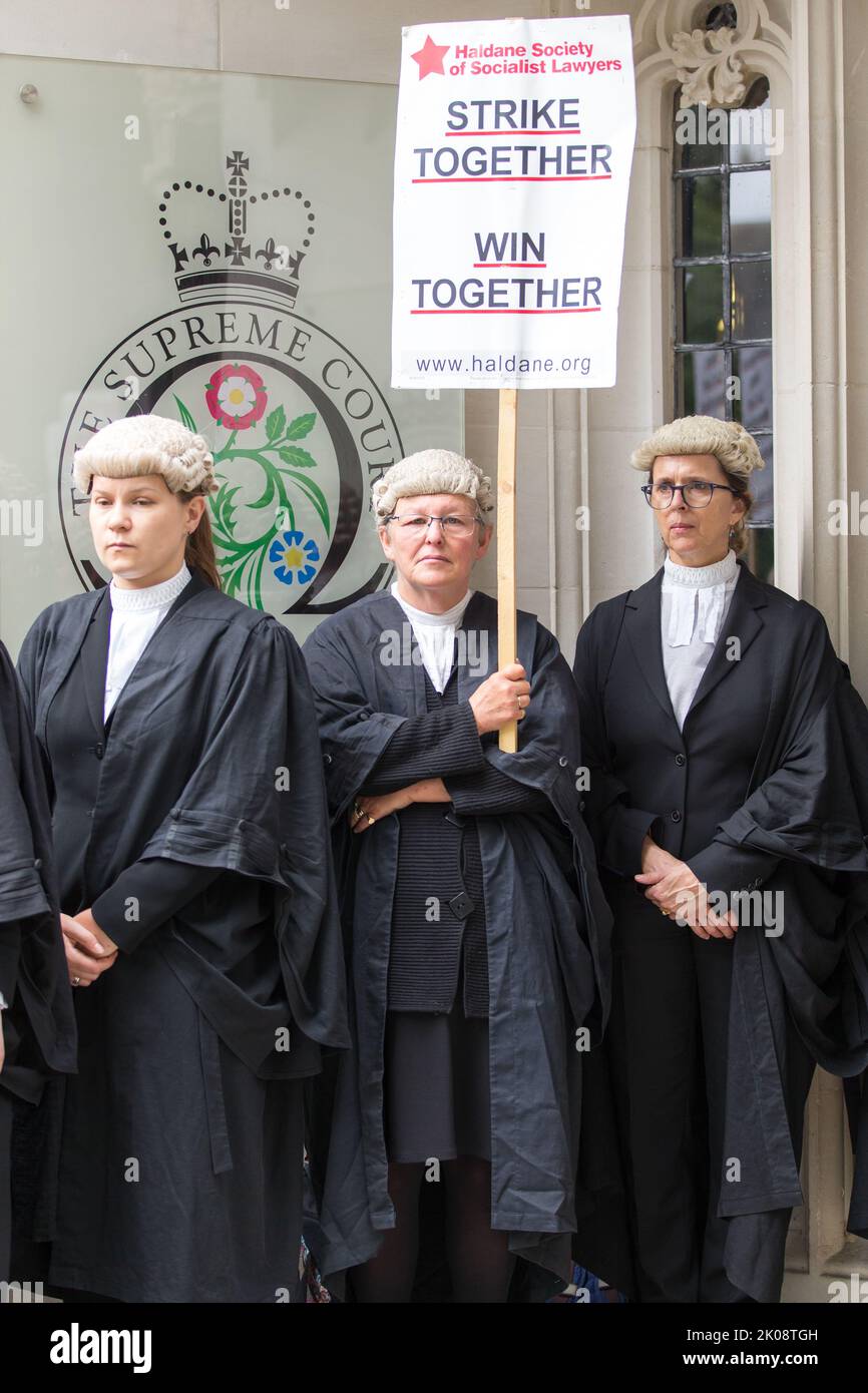 London uk 6th September 2022 Action London Criminal barrister strike ...