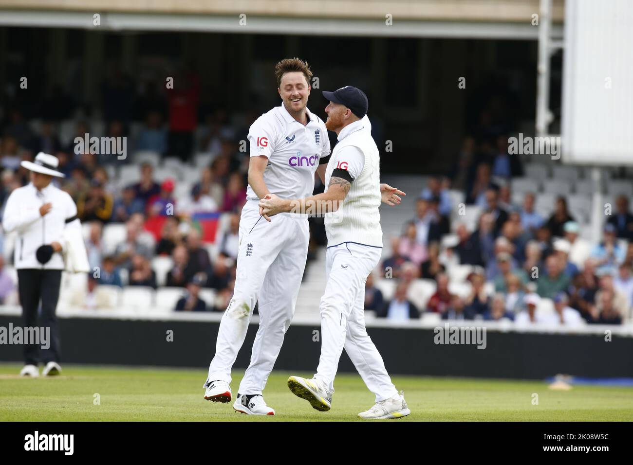 London, United Kingdom. 10th Sep, 2022. Ollie Robinson celebrates the ...