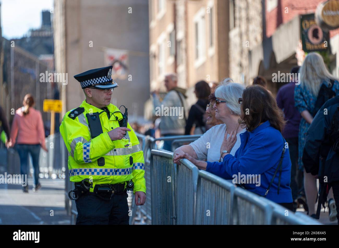 Edinburgh, Scotland. Saturday September 10 2022: The Royal Mile ...