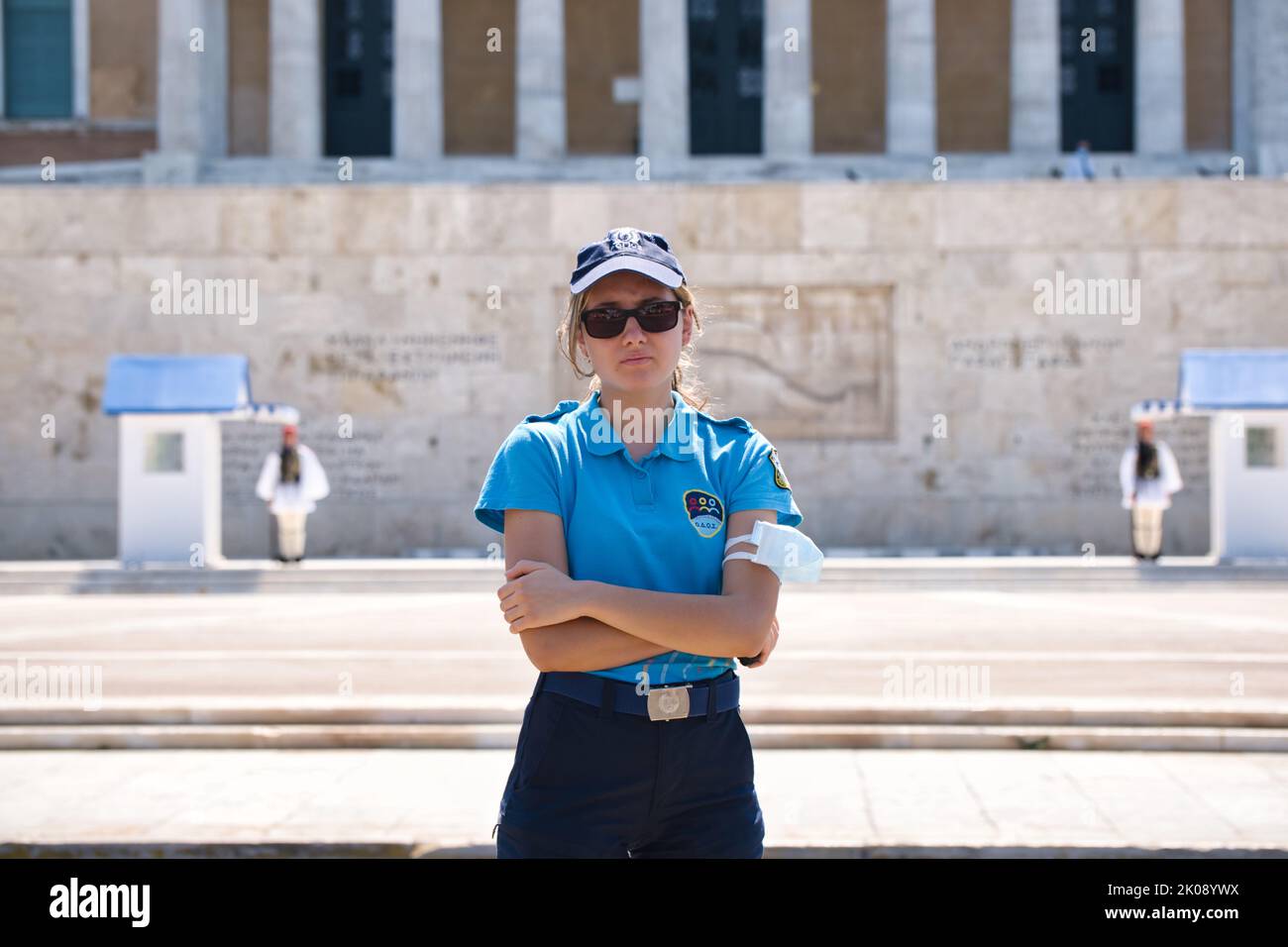 Police woman at the ceremony of the guard change at the unknown soldier ...