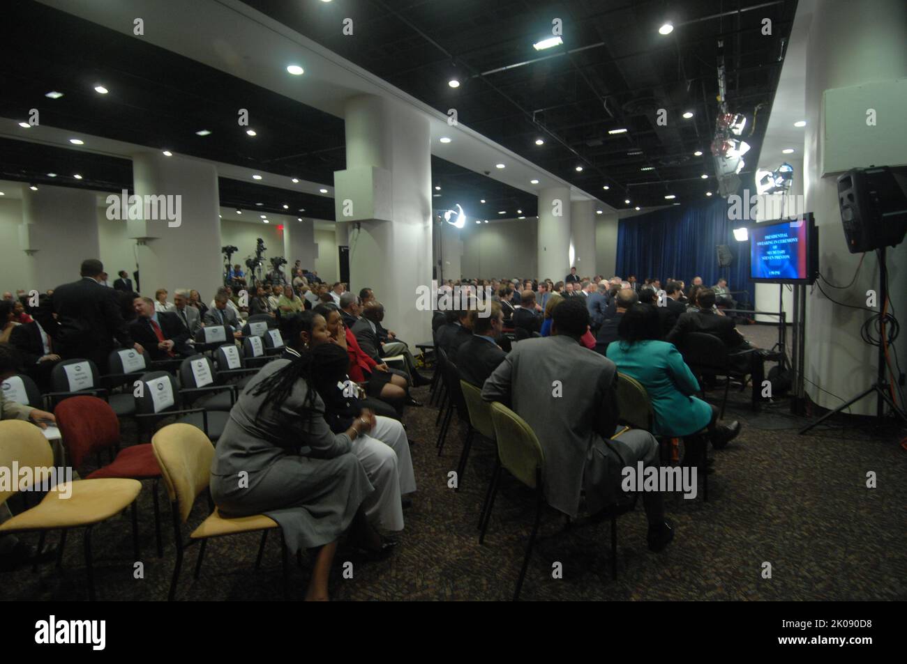 Swearing-in Ceremony for HUD Secretary Steve Preston - Swearing-in ...