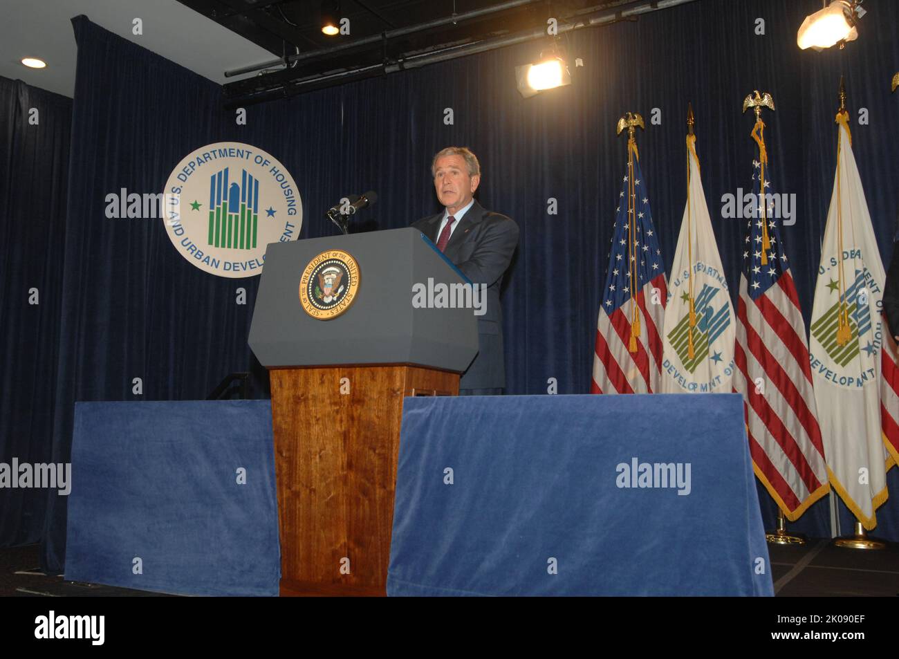 Swearing-in Ceremony for HUD Secretary Steve Preston - Swearing-in ...