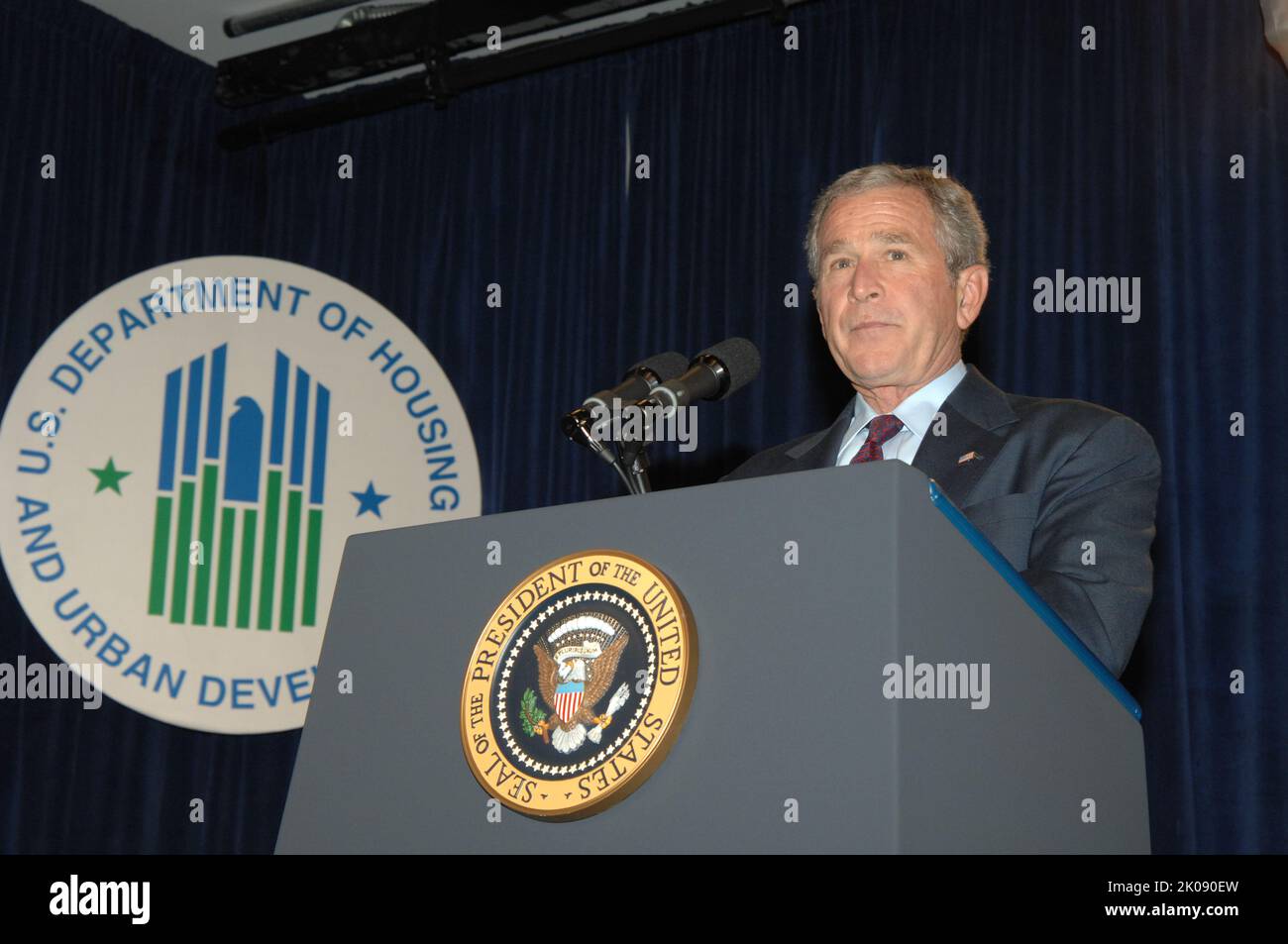 Swearing-in Ceremony for HUD Secretary Steve Preston - Swearing-in ...
