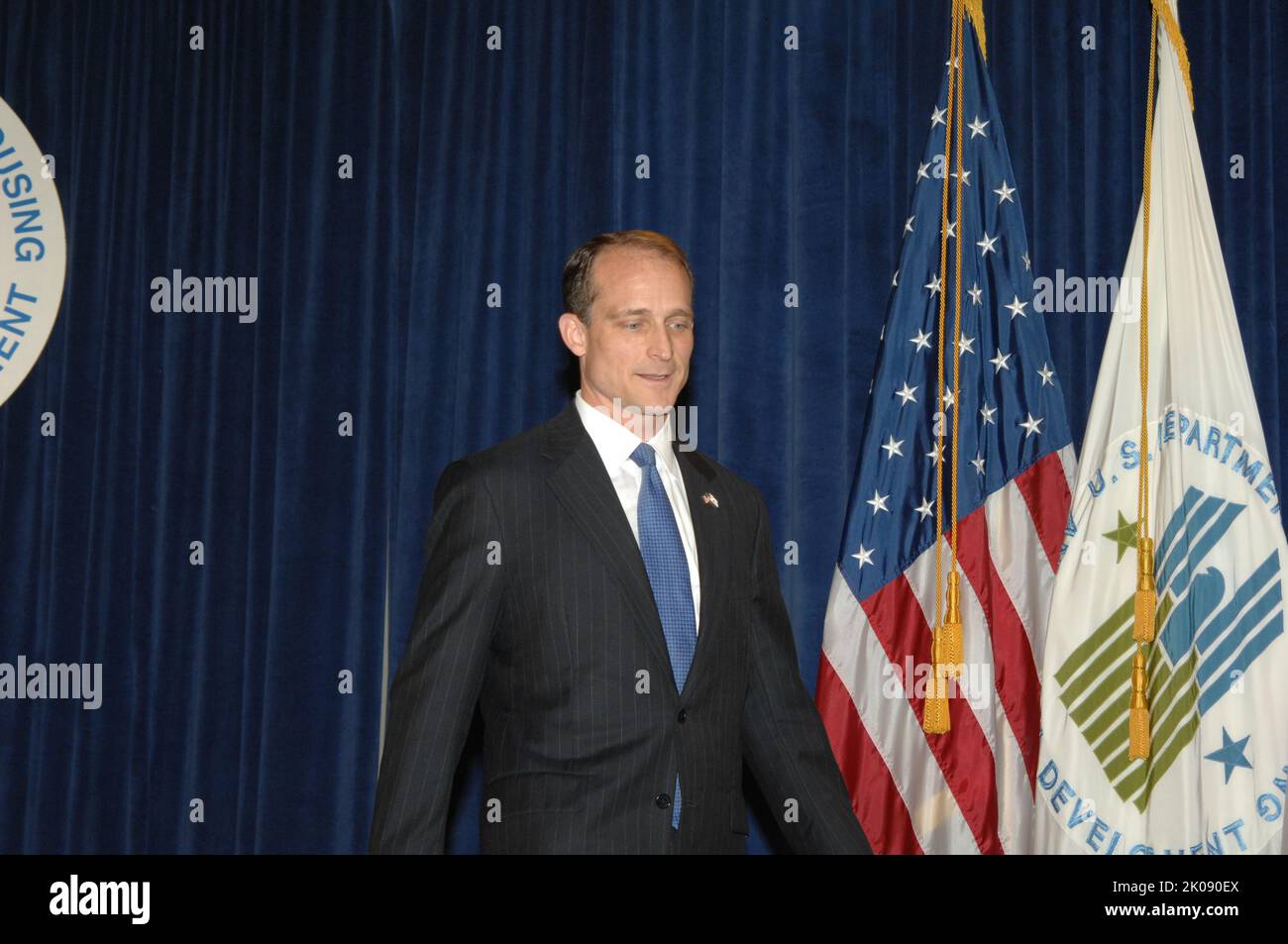 Swearing-in Ceremony for HUD Secretary Steve Preston - Swearing-in ...