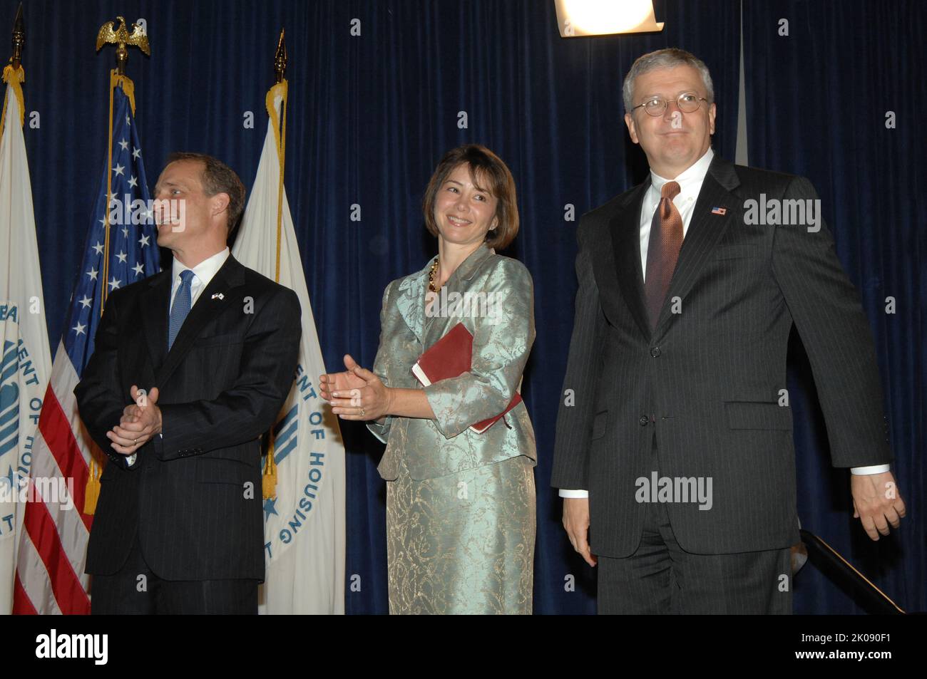 Swearing-in Ceremony for HUD Secretary Steve Preston - Swearing-in ...