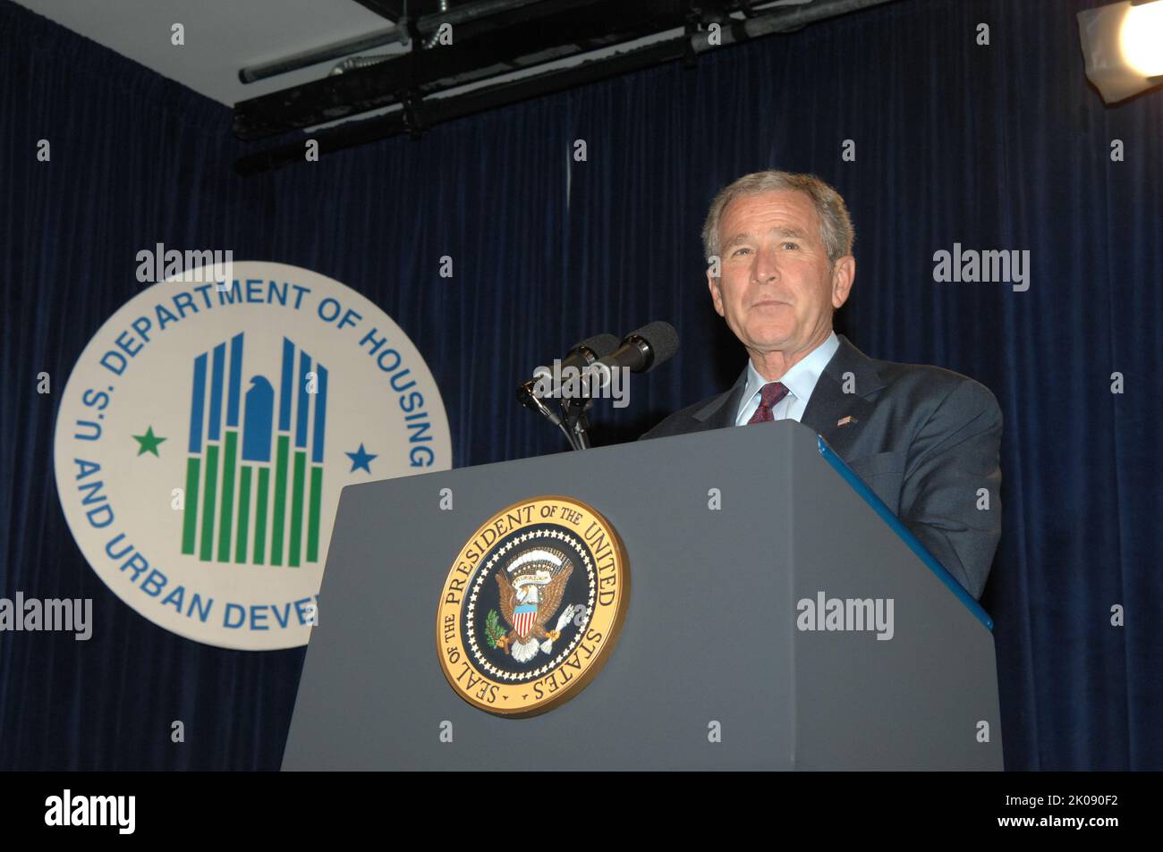Swearing-in Ceremony for HUD Secretary Steve Preston - Swearing-in ...