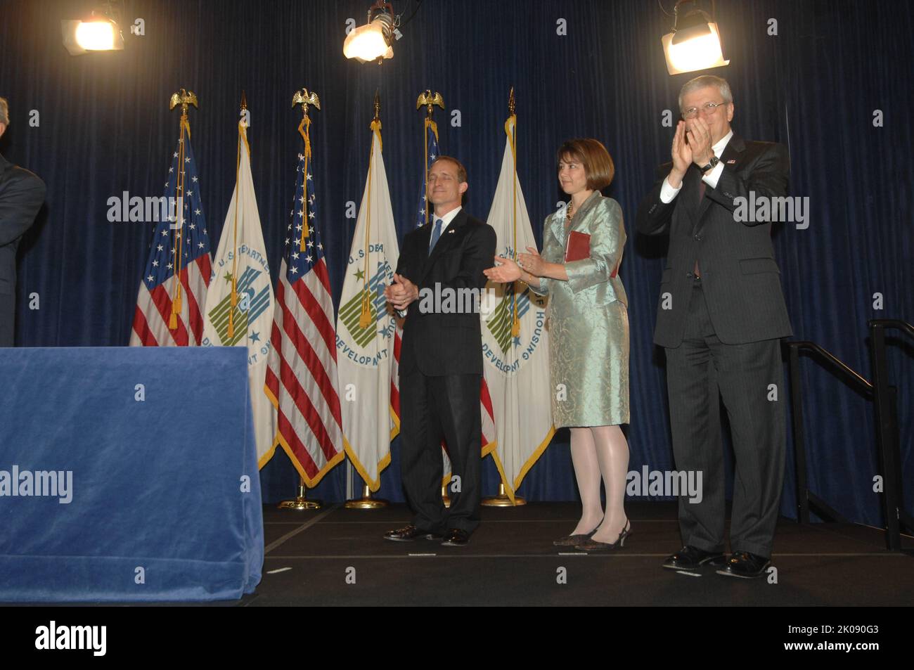 Swearing-in Ceremony for HUD Secretary Steve Preston - Swearing-in ...