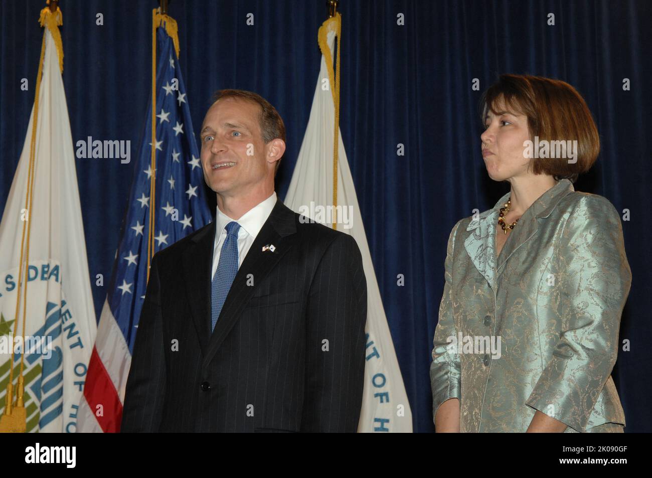 Swearing-in Ceremony for HUD Secretary Steve Preston - Swearing-in ...