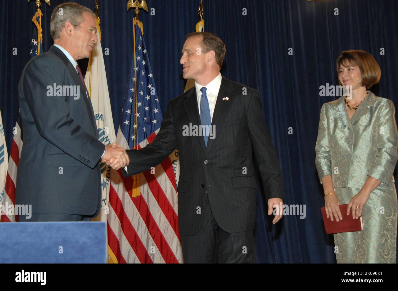 Swearing-in Ceremony for HUD Secretary Steve Preston - Swearing-in ...
