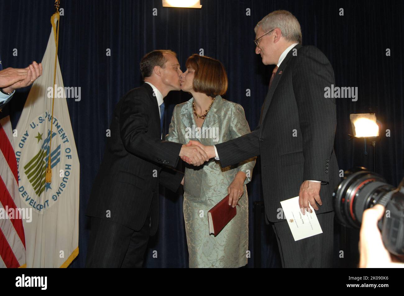 Swearing-in Ceremony for HUD Secretary Steve Preston - Swearing-in ...
