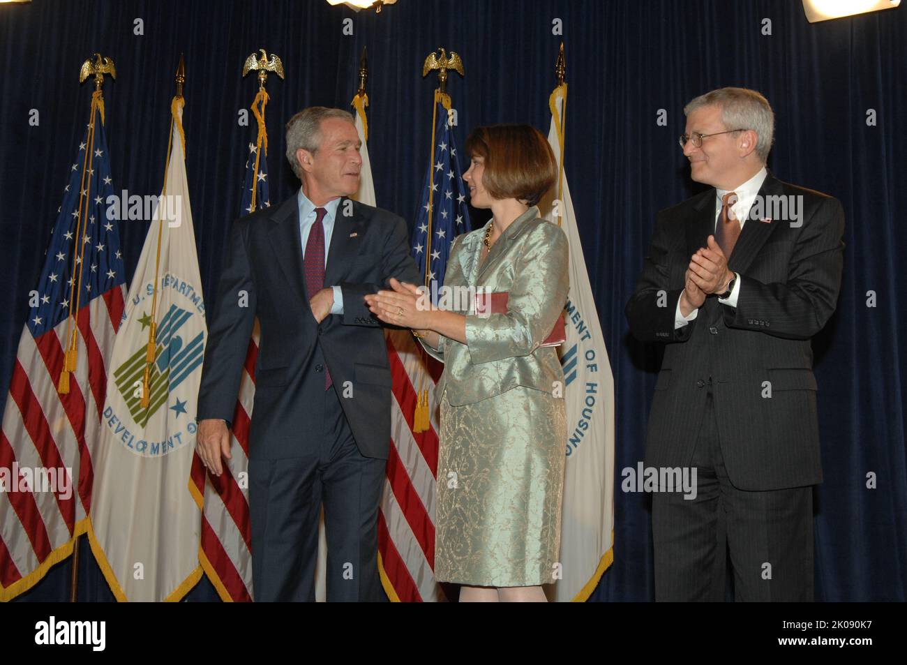 Swearing-in Ceremony for HUD Secretary Steve Preston - Swearing-in ...