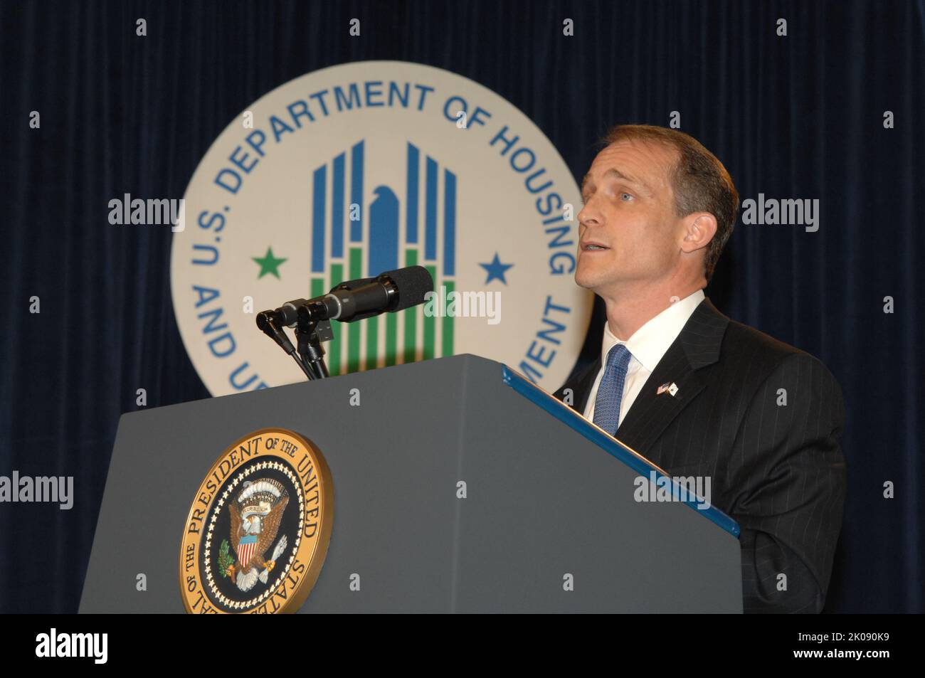 Swearing-in Ceremony for HUD Secretary Steve Preston - Swearing-in ...